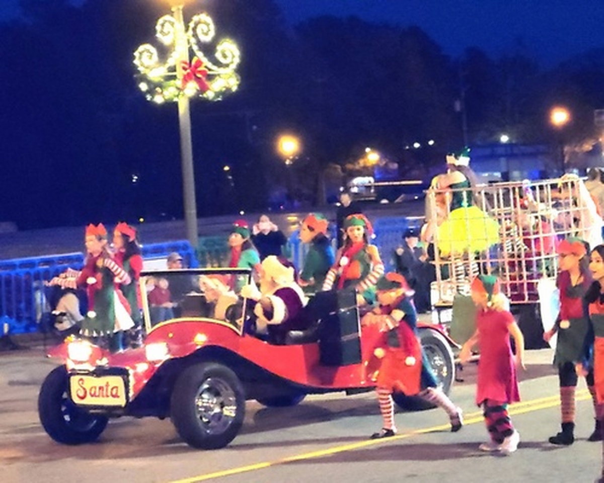 2024 Fuquay-Varina Christmas Parade - Dec 8, 2024 - Contact Support 2024 Fuquay-Varina Christmas Parade - Dec 8, 2024 - Contact Support
